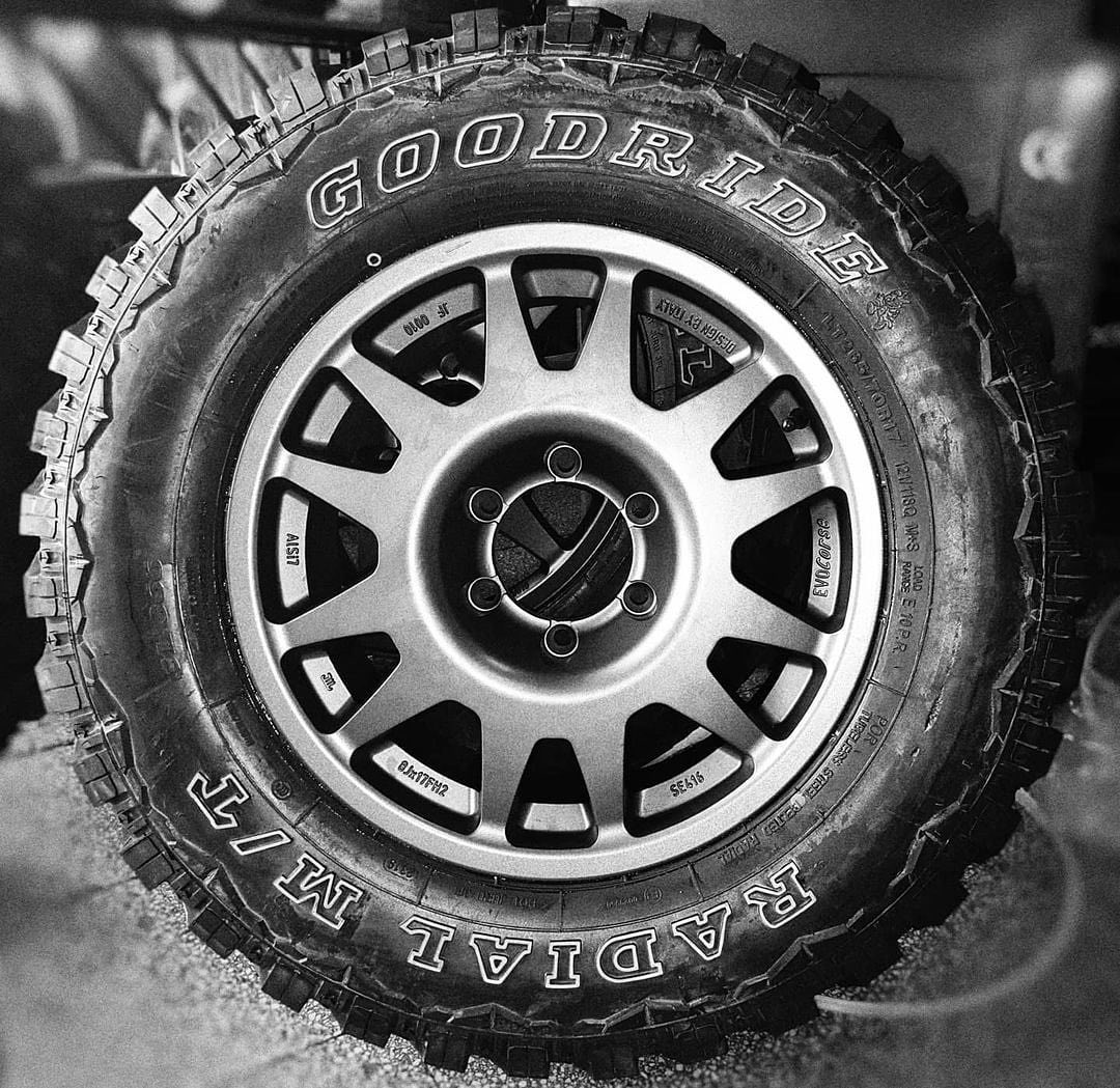 Goodride Sport SA-77 215/50R17XL 95W BSW Tires